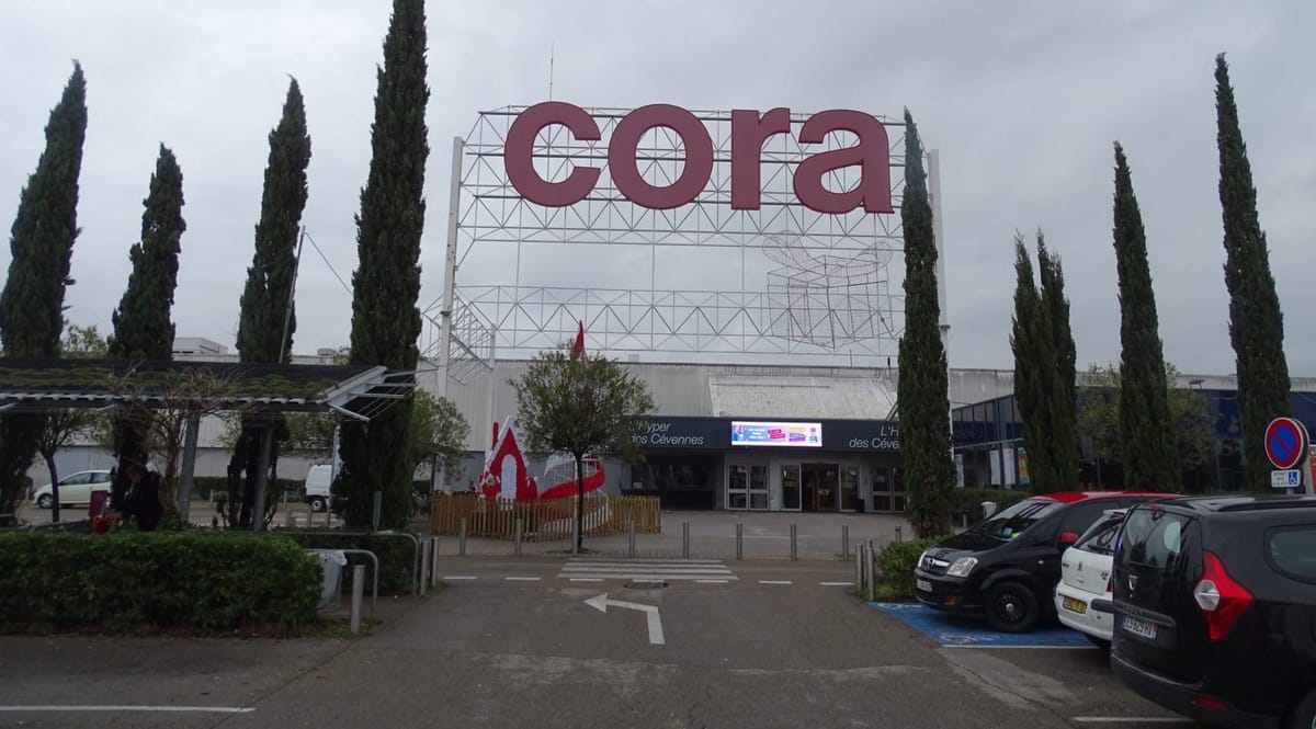 En difficulté, l’enseigne Cora prévoit de supprimer plus de 1000 ...